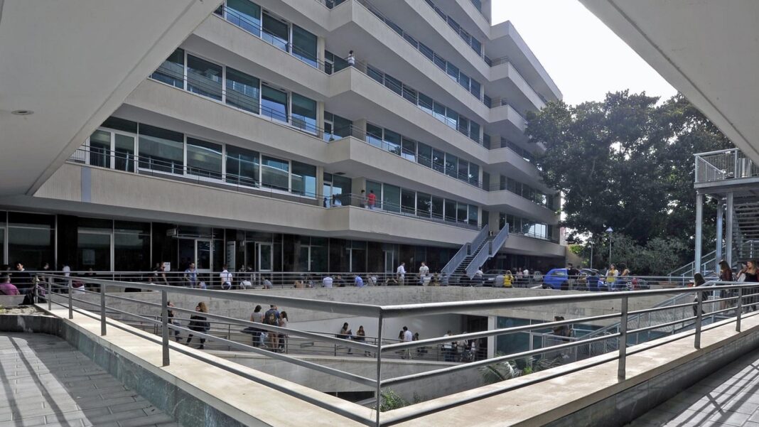 Concorsi per diplomati all'Università Parthenope: ecco come partecipare ...