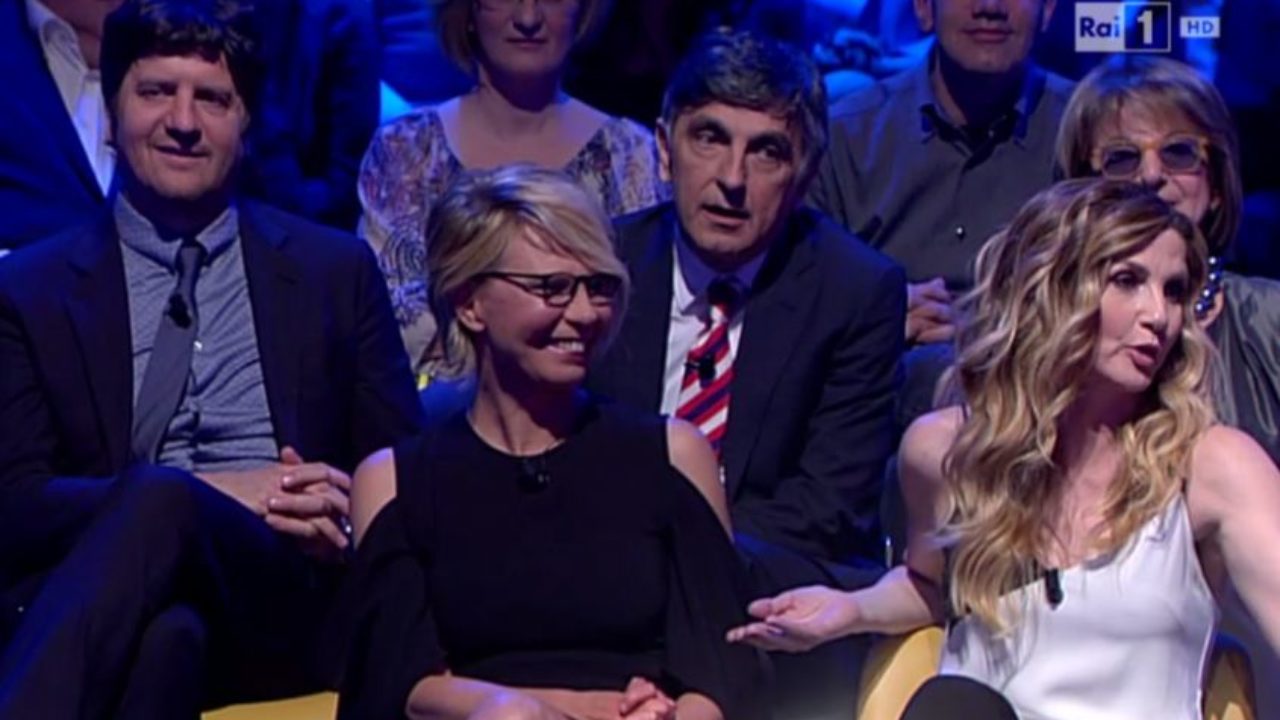 Lorella Cuccarini Maria De Filippi: "Una professionista ma..." - Napoli ZON