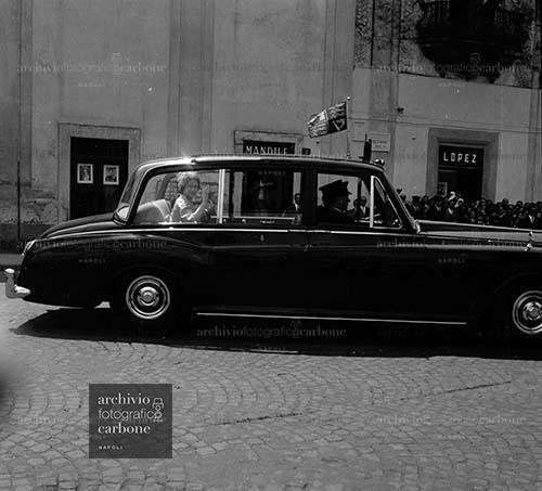 Principe Filippo, quella visita a Napoli ricordata dall'Archivio ...