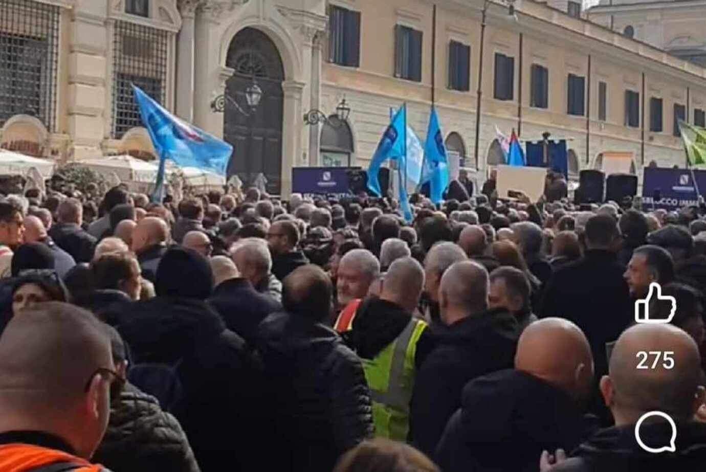 Protesta Autonomia Differenziata Roma: sindaci e amministratori in piazza Protesta Autonomia Differenziata Roma: sindaci e amministratori in piazza