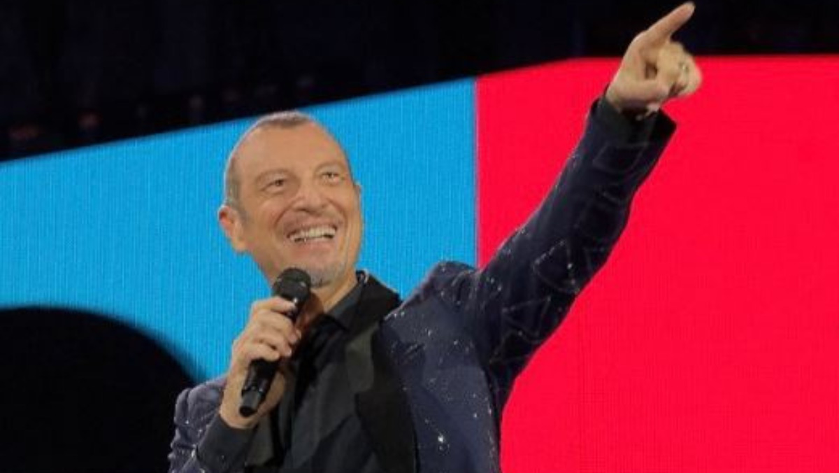 "Una Nessuna Centomila": Amadeus condurrà l'evento benefico