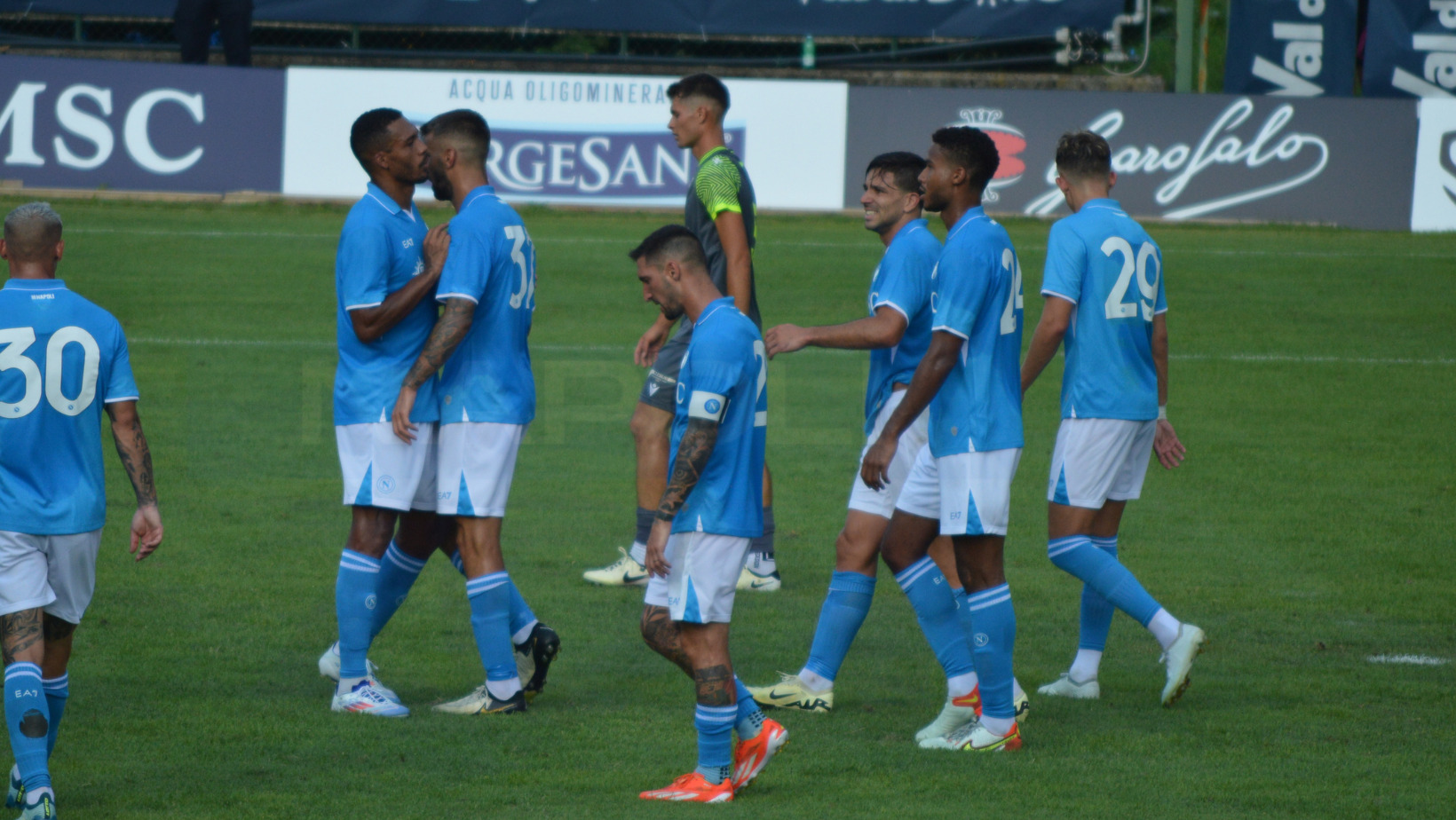 Scuffet al Napoli, Caprile al Cagliari: il mercato dei portieri si ...