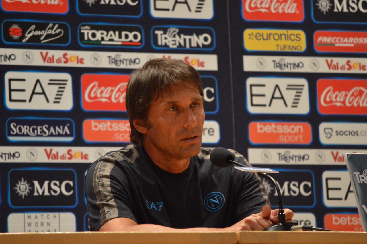 Kvaratskhelia e Politano non convocati! Le parole di Conte - Napoli ZON Kvaratskhelia e Politano non convocati! Le parole di Conte - Napoli ZON