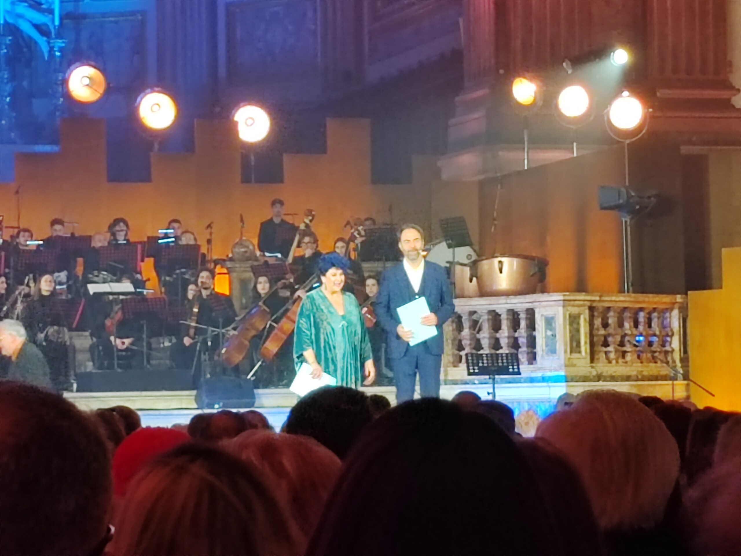 Concerto per la pace: il "racconto di libertà"della musica e di Napoli ...